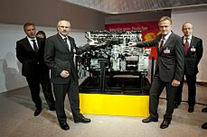 První motor Euro 6 pro těžká nákladní vozidla překvapuje úsporností ...