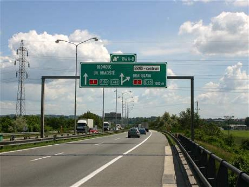 Dálnice D1 kolem Brna zůstane i nadále zpoplatněná | Dopravní noviny