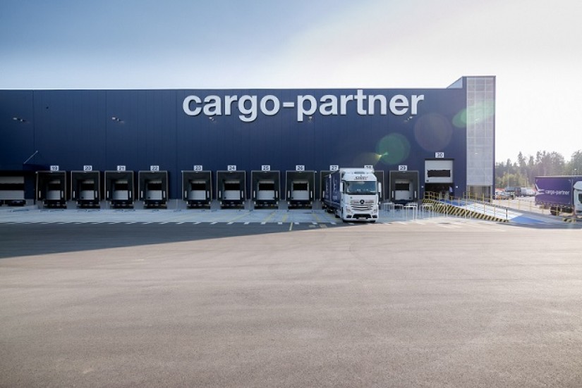 Společnost cargo-partner dále modernizuje své skladové portfolio v ...